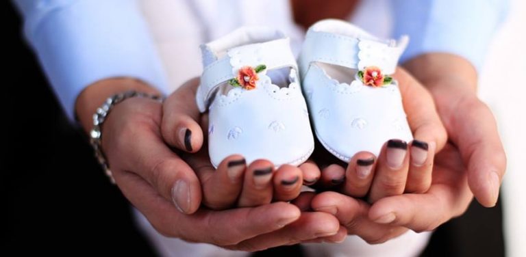 Taierea Motului la 1 An: Semnificatii si Traditii - Mami si copilul